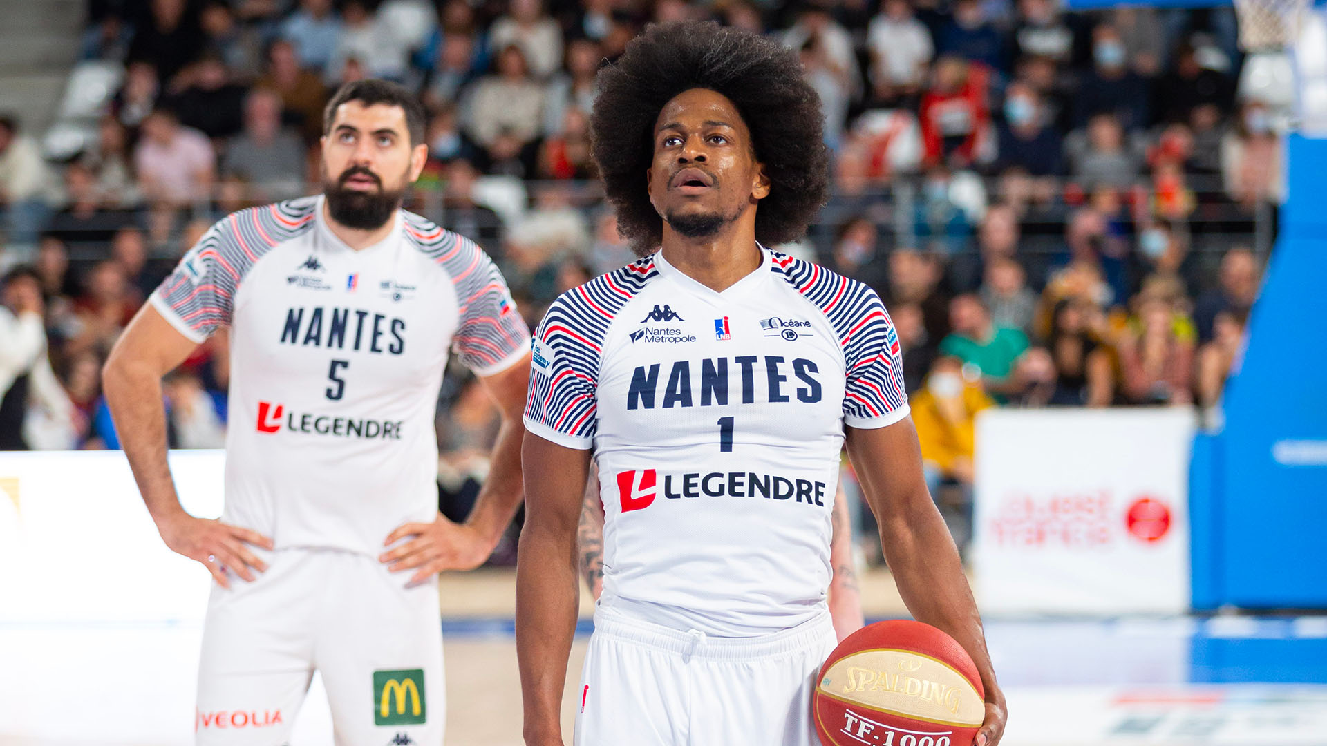 Terry Smith en mode sniper contre l'Elan Chalon | Nantes Basket Hermine
